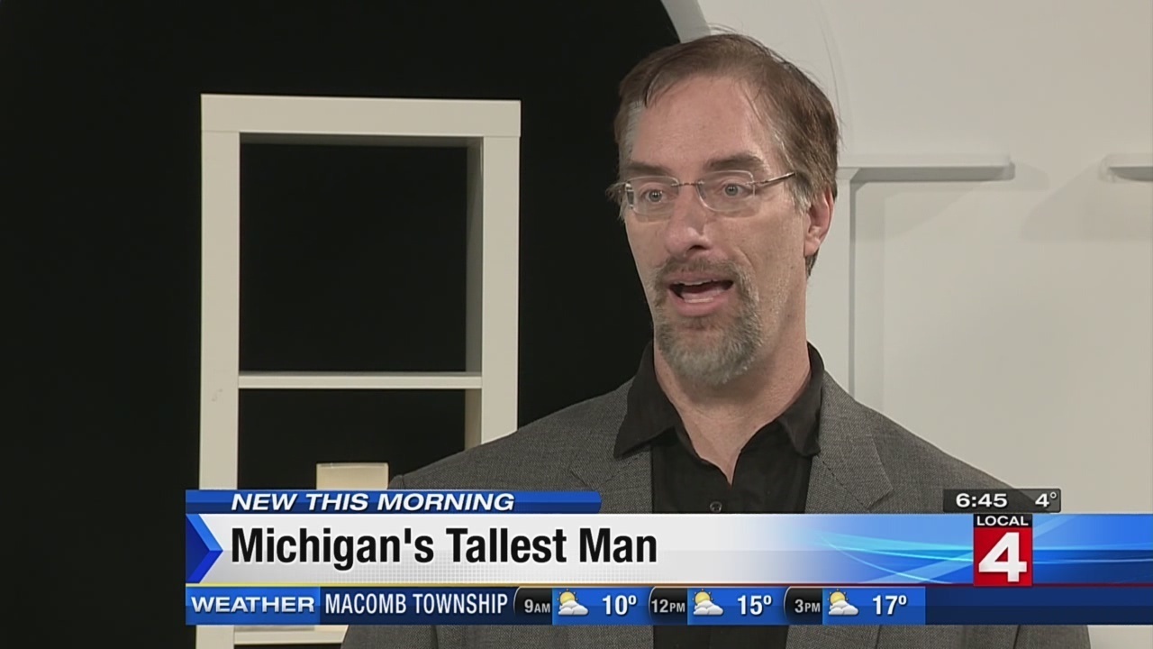 Deadline Detroit | Michigan's Tallest Man, a Troy Resident, Dies at 48